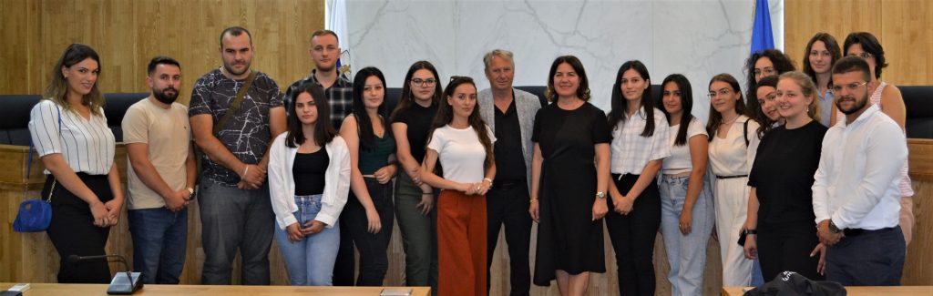 Studentët e Fakultetit Juridik të Universitetit të Prishtinës vizituan ...